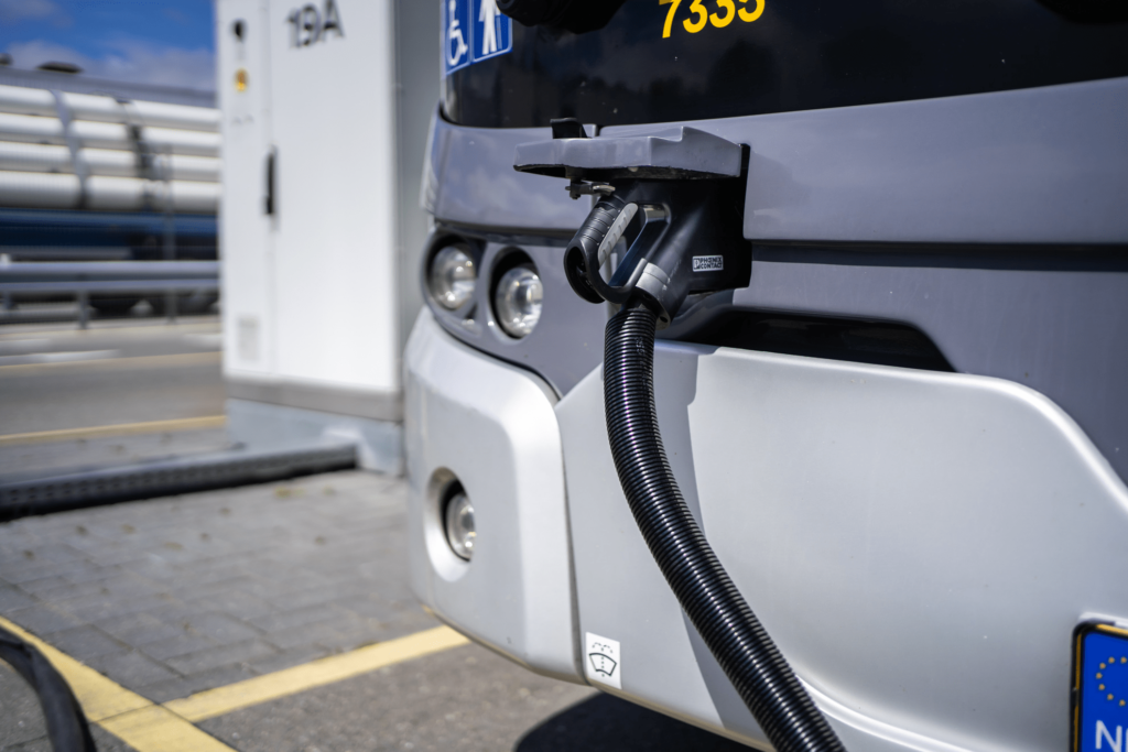 Heliox and Recoy Agree upon Strategic Alliance for E-mobility | Bus-News