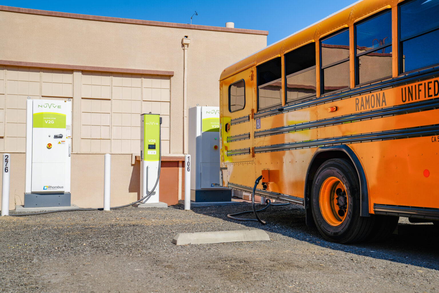Blue Bird and Nuvve Deliver 8 V2G-Enabled Electric School Buses in San ...