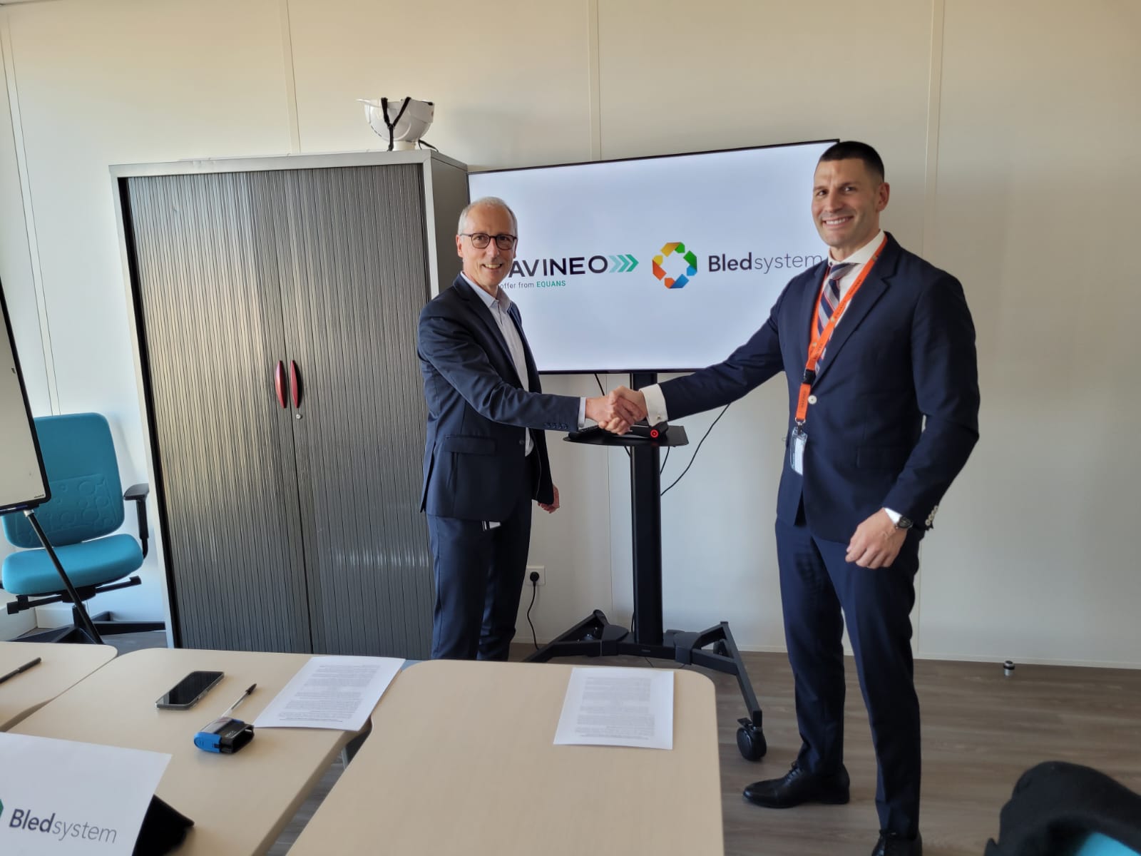 NAVINEO and Bledsystem Announce Strategic Partnership