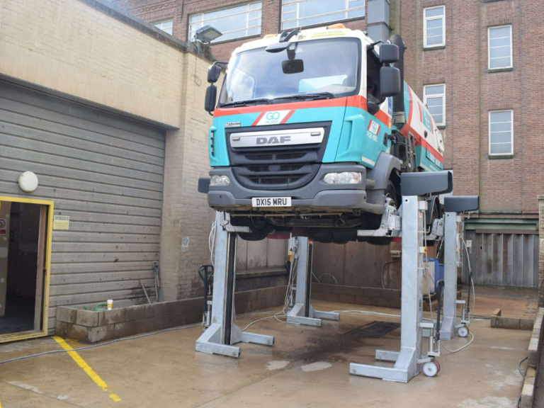 Wash Bay Vehicle Lifts: Mobile Column or Y-mech? | Totalkare Ltd