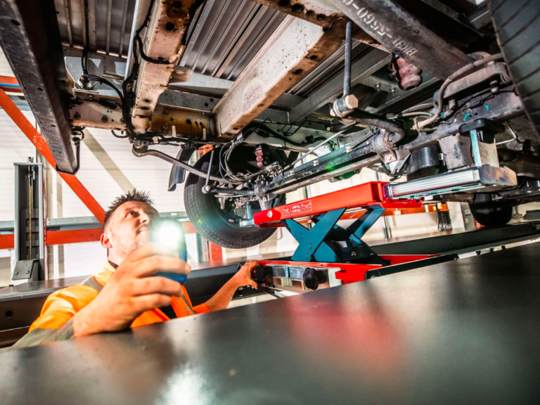 Choose the Right Equipment for Your New Vehicle Workshop