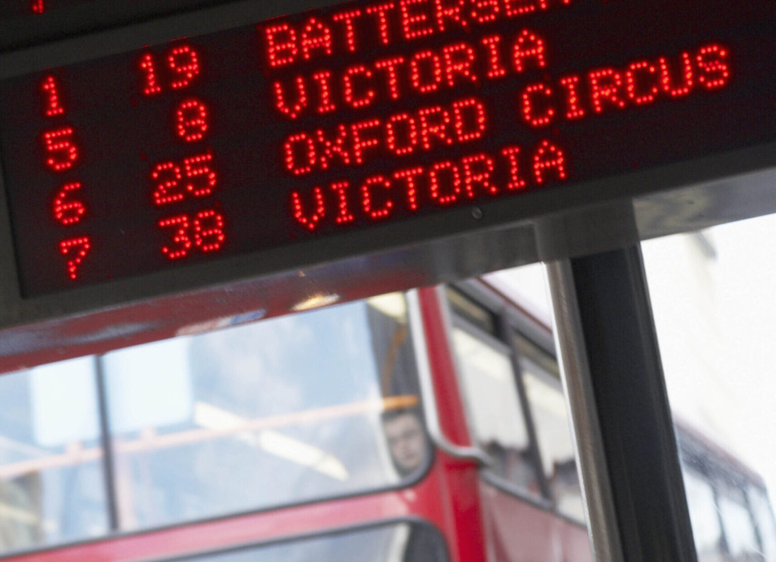 TfL to Install More than 300 Real-Time Bus Information Boards | Bus-News