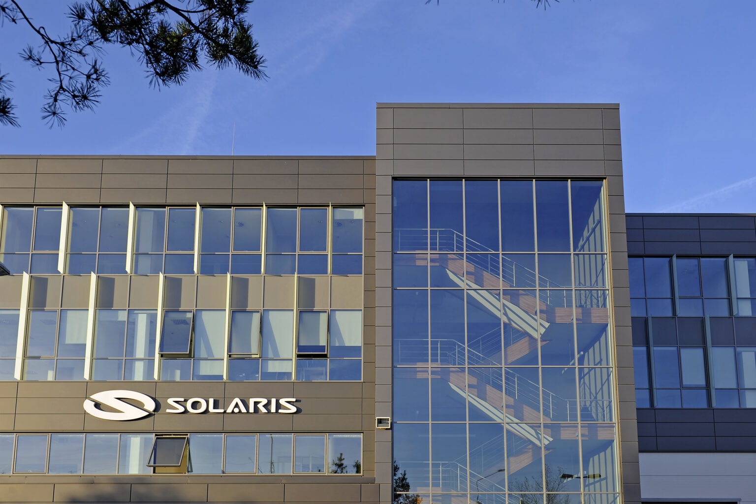 17 Articulated Buses to Roll Out onto the Streets of Gliwice | Solaris