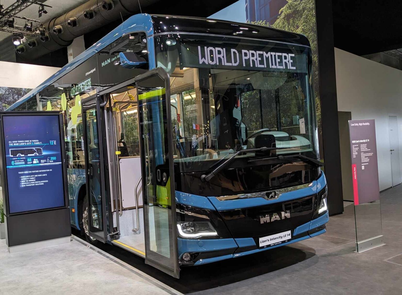 MAN Premieres 2 Low-Entry Buses at Busworld Europe | Bus-News