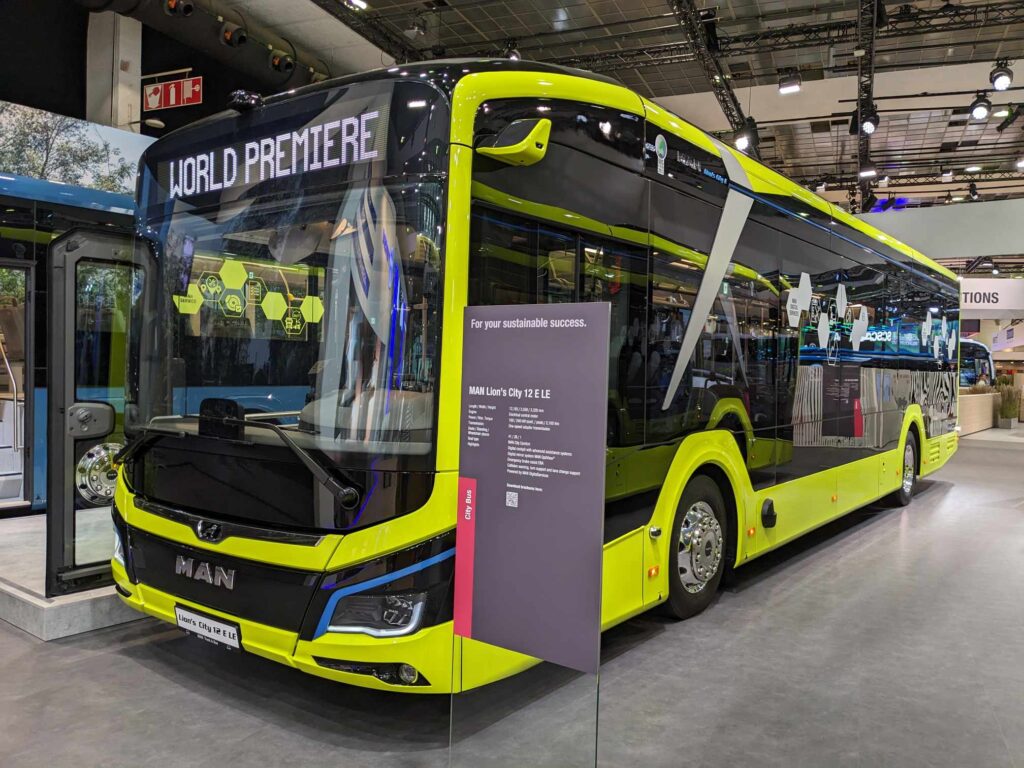 MAN Premieres 2 Low-Entry Buses at Busworld Europe | Bus-News