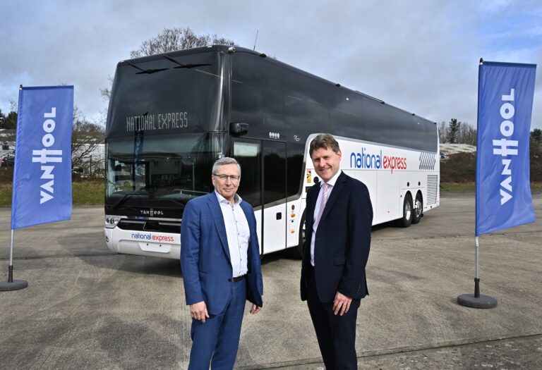 UK: National Express Unveils New Van Hool Altano TDX21 Coach | Bus-News