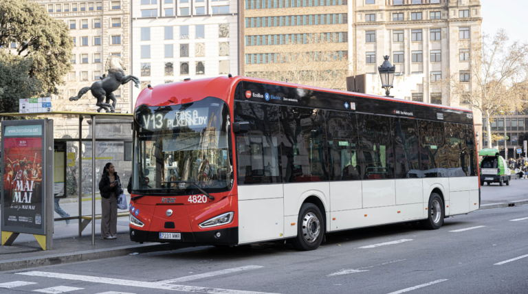 New Irizar Electric Buses Enter Service in Barcelona | Bus-News